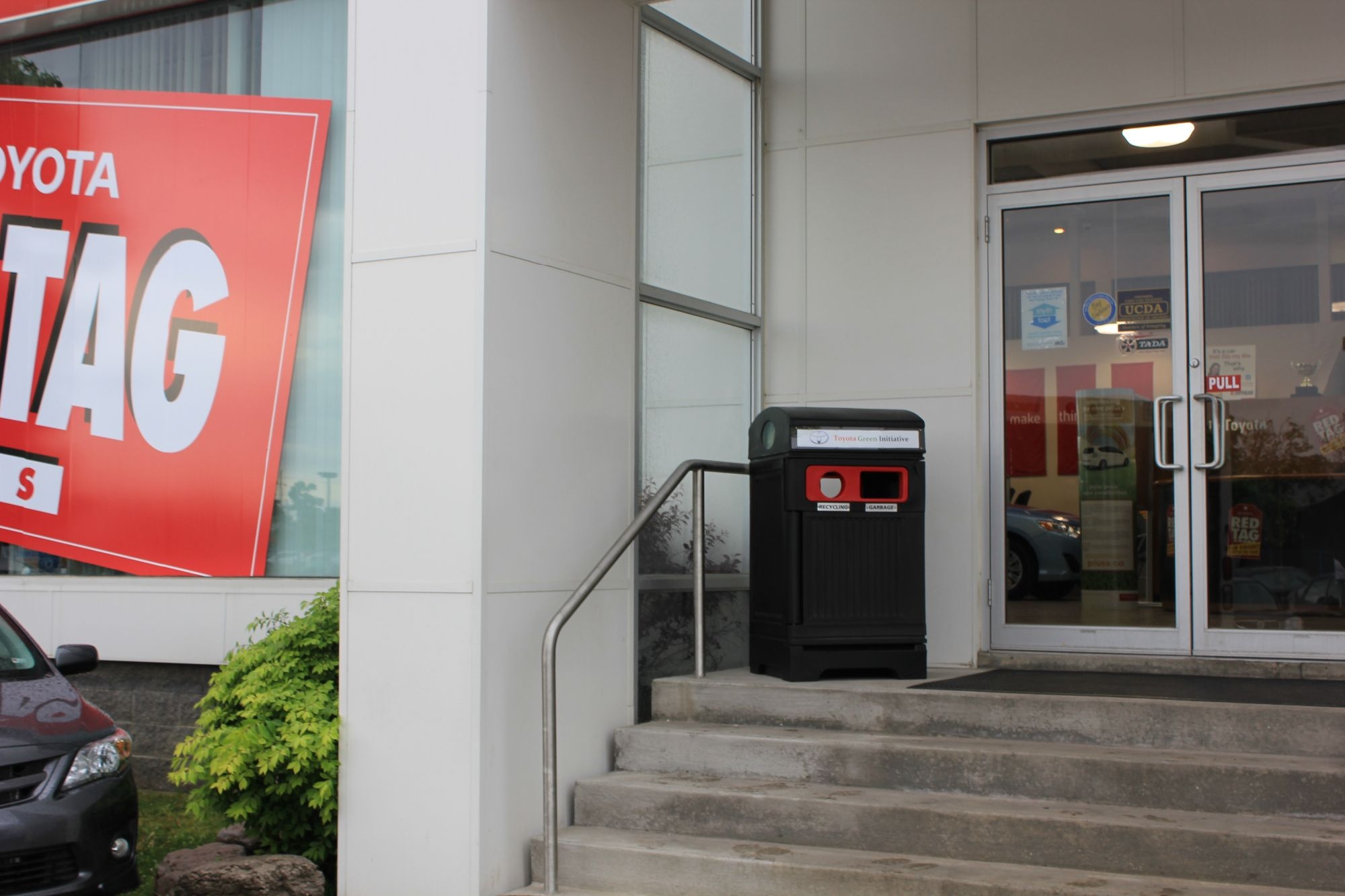 Phoenix Waste Recycling Container