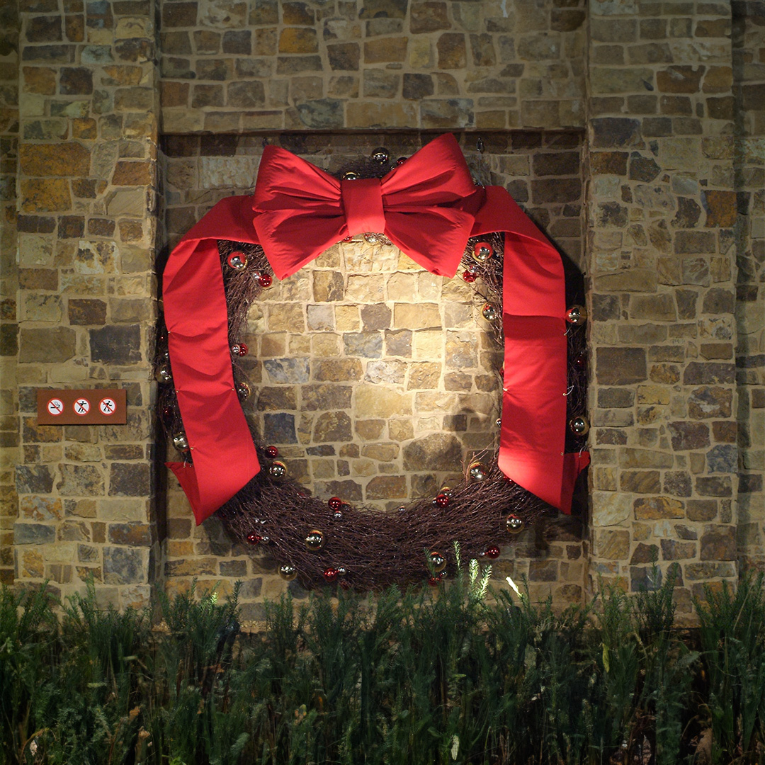 Oversized Bow Custom Display