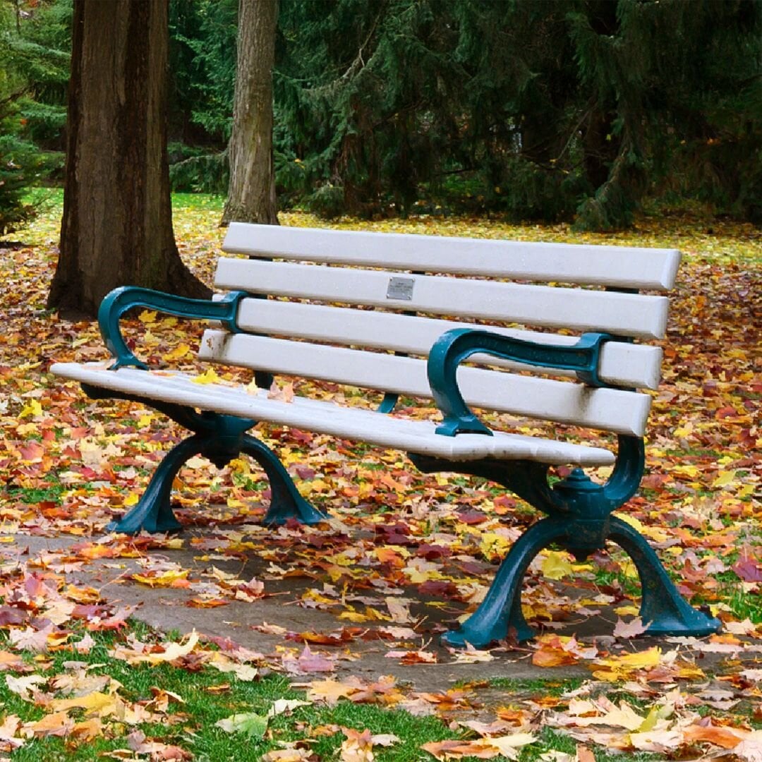 Custom Memorial Benches with Plaques — Made in Ontario, Canada