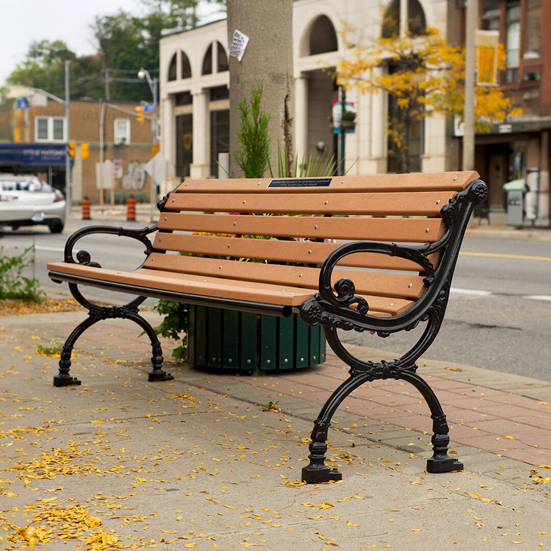 Custom Memorial Benches with Plaques — Made in Ontario, Canada